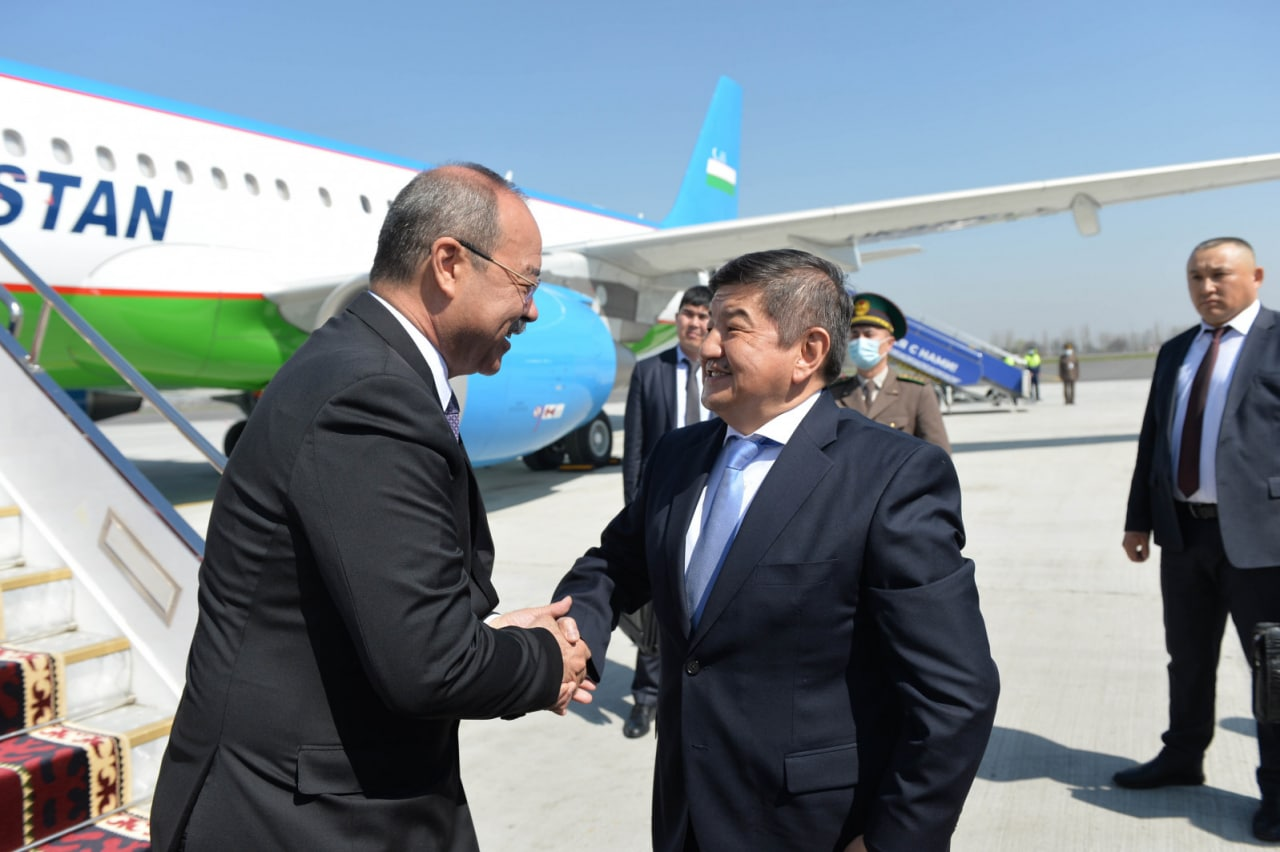 Aripov amaliy tashrif bilan Qirg‘izistonga bordi (foto)